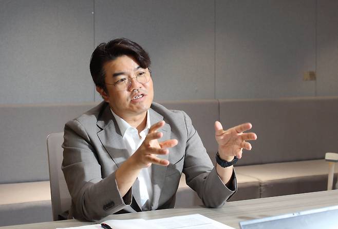 메드테크 우리가 국대다 ⑥ 에크모 국산화에 간편한 휴대성은 덤 차별화한 기술로 수입국에서 수출국으로”
