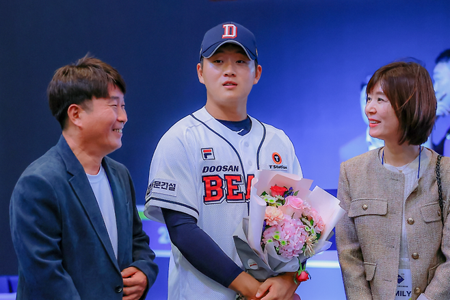 Lg 김현종 6일 두산 김택연 7일 Kia 조대현 8일 동기들과 팬에 첫 인사