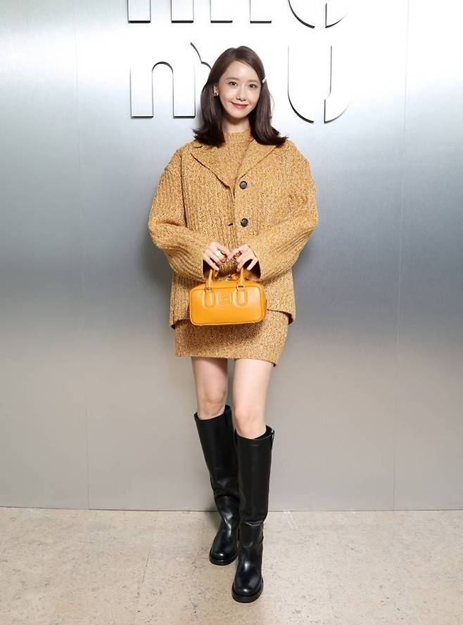 김희애·윤아·정려원·이시영·수영 멋스러운가을템 니트 스타일 13 패션엔