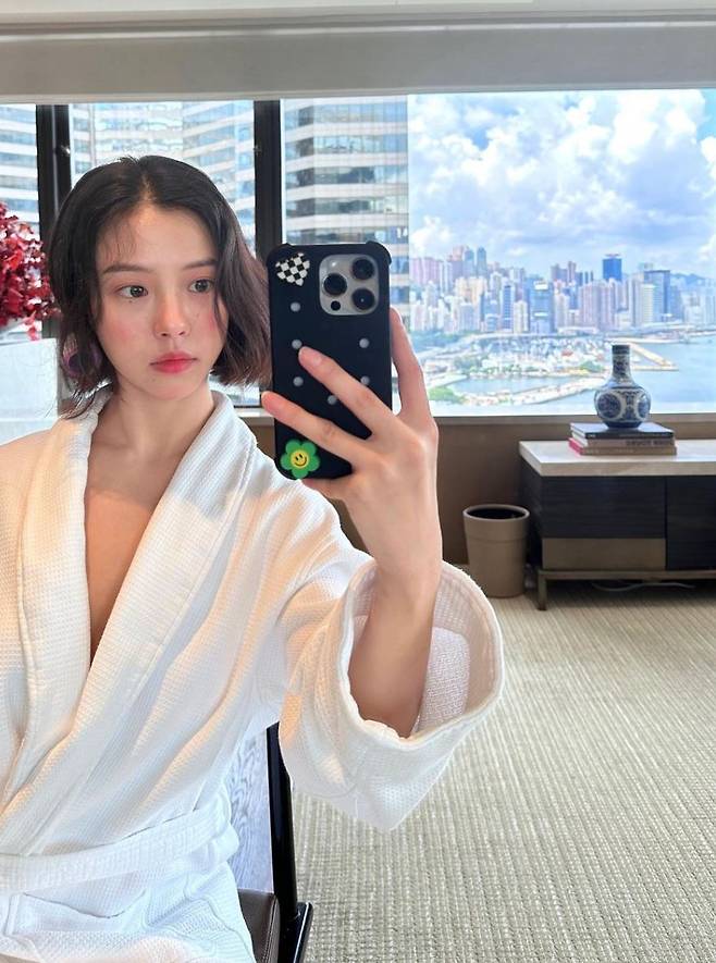 단발로 변신하고 여친짤 대세로 떠오른 고민시 헤어핏