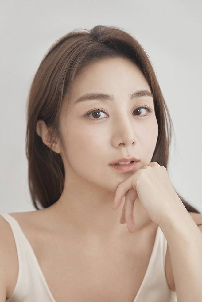 '조우종♥' 정다은, FNC와 전속계약 체결...KBS 퇴사 후 본격 방송인 활동 [공식]