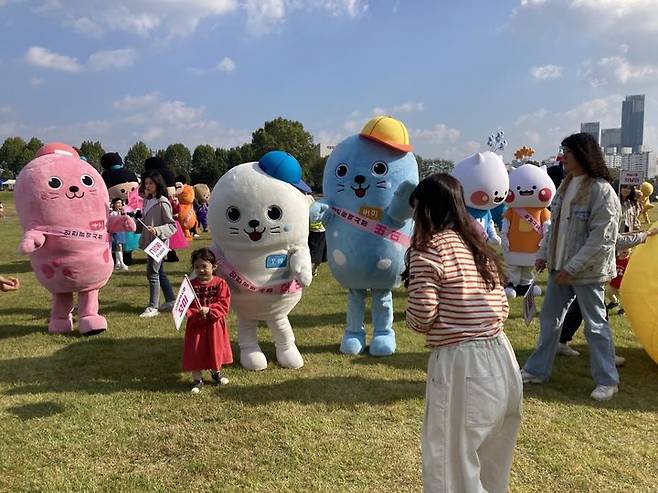 35개 공공기관 캐릭터 용산에 모였다
