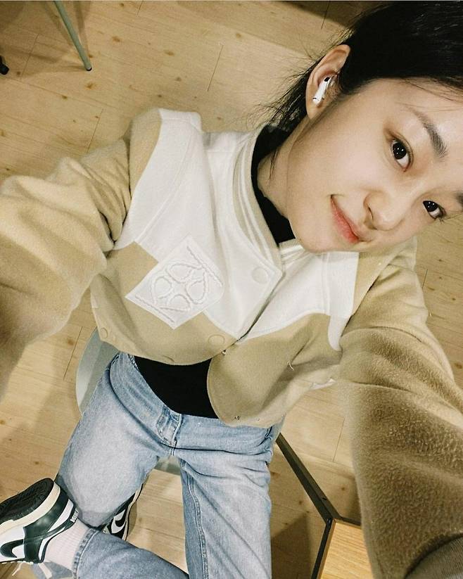 노윤서 사복패션 따라잡기 패피들의놀이터