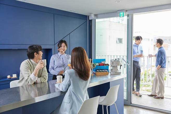책임감이 강한 리더일수록 팀의 성과를 저해시킨다 인터비즈