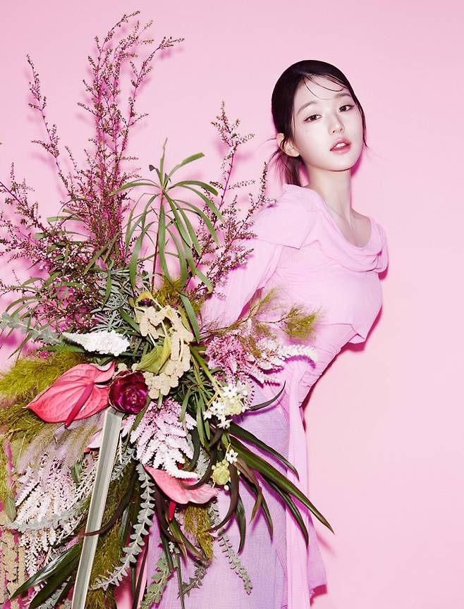 아이브 장원영 피부도 미모도 가을 요정 미모로 빚어낸 아름다운 뷰티룩 패션엔