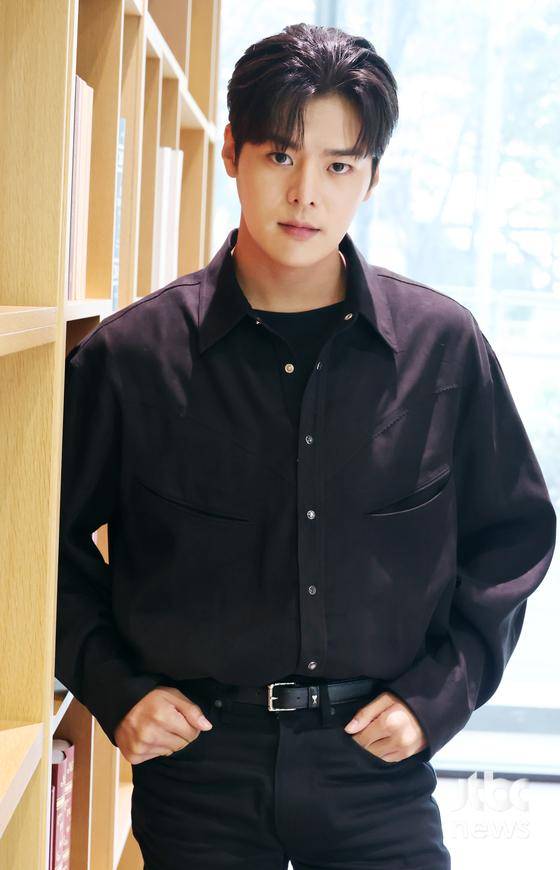 [인터뷰] '반짝이는 워터멜론' 속 반짝반짝 빛난 려운