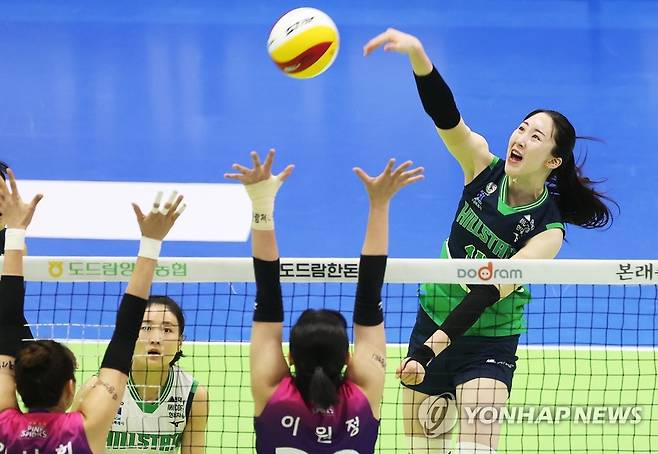 양쪽 무릎 수술한 현대건설 고예림 선수단 합류팀 훈련 시작