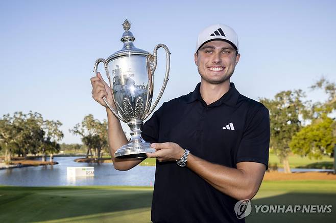 Pga 투어 신인상 경쟁준우승 2회 콜 Vs 최종전 우승 아베리