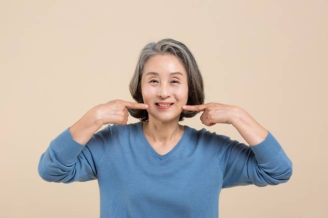 외향적 긍정적 인싸가 치매에 덜 걸린다