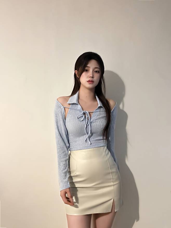 겨울철에 입어주면 딱 좋은 오프숄더 코디 3 파이베트