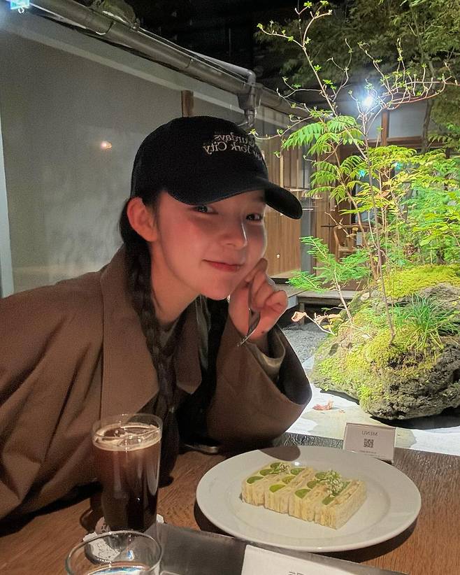 박진주 캡모자 코디 동안미모 라이프 뉴세이