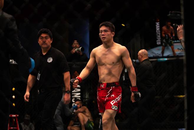 Ufc 성공적 데뷔전→mma 9승 무패박현성 공무원 같은 선수 될게요”