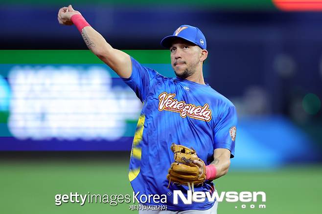 ‘한화 출신 Ml 10년 경력 베테랑 유틸리티 페레즈 신시내티와 마이너계약