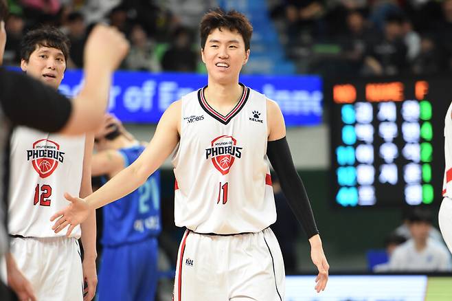 오늘의 주역 농구영신을 치른 이우석과 박무빈 경기 소감은