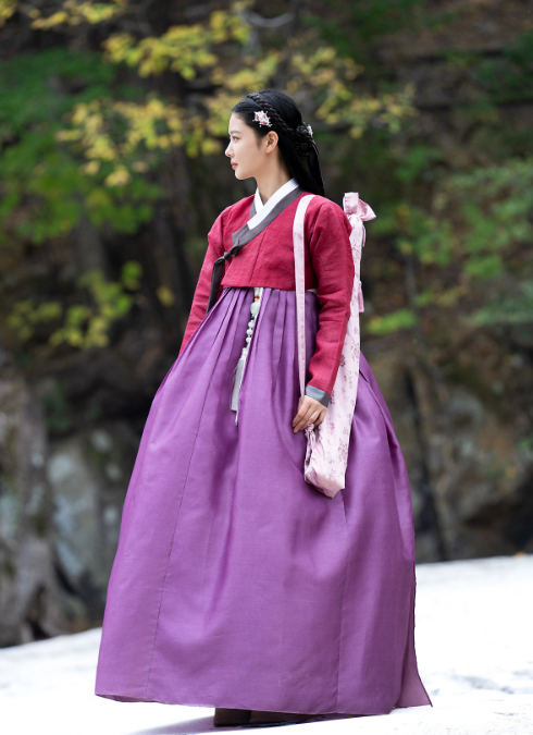 국민여동생김유정 맞아살쏙 빠져 갸름미모 리즈 찍은 한복사진 모음 어썸클