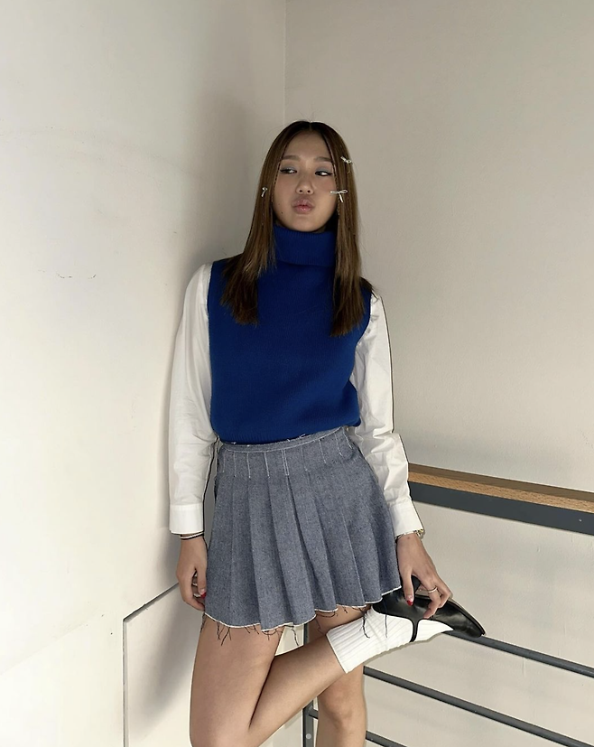 장원영 제니 Pick 발레코어룩 리본 헤어 스타일링 더 케이커