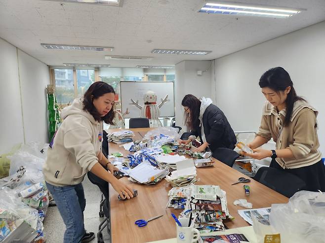 더쿠 우리 아파트는 왜 안 해” 분리배출 쓰레기 단번에 해결한 비법 지구 뭐래