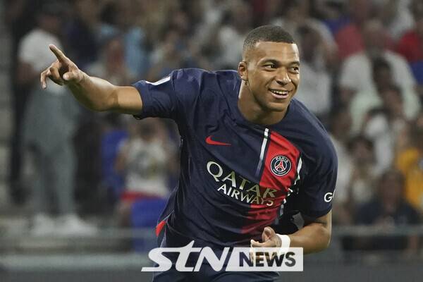 필사적 Psg 음바페 잔류 위해 4년 5820억 제의연봉 1455억