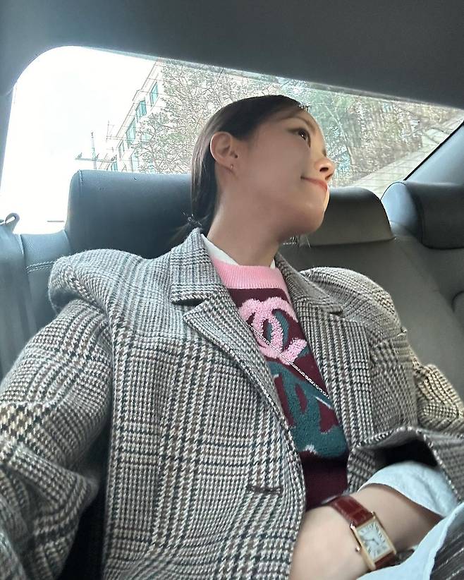 효민 센스있는 데일리룩 선보이며 시음회 라이프 뉴세이