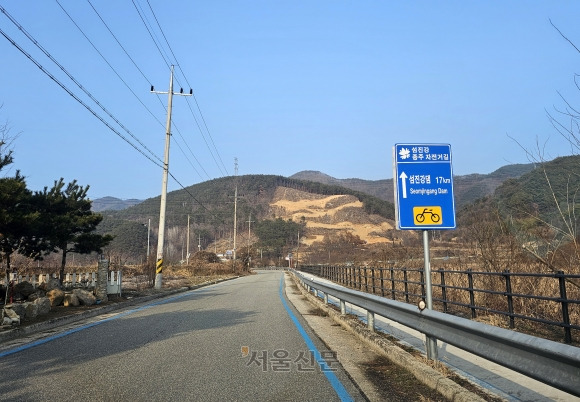 강물 머금은 풍경엔 가만히 詩가 흐른다 조현석 기자의 투어노트