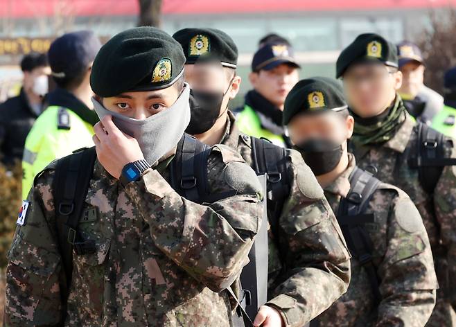 ‘최정예 훈련병 Bts 뷔 2군단 군사경찰단 배치특임대 복무
