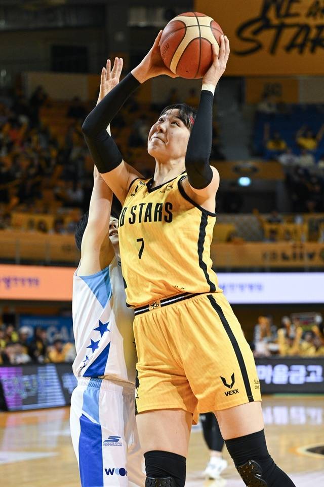 “美서 활약할 정도로 더 발전했으면”…WKBL 정복 중인 박지수의 원대한 꿈