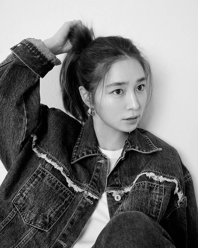 이민정 출산 2개월 되찾은 몸매 리즈 시절 같은 데님 핏 청청패션 패션엔