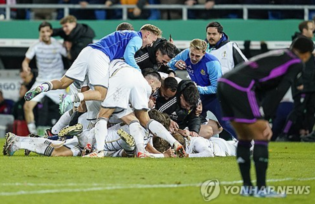 득점왕 트로피 봐 토트넘스럽다아스널 팬들 케인 때문에 빵 터지는 이유는