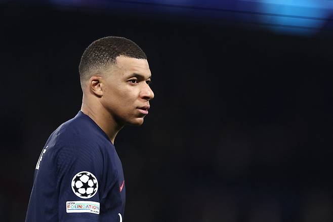 포스트 음바페 시대 이강인은 프랑스 매체 살라 영입 정조준 Psg Lee의 포지션 보강은