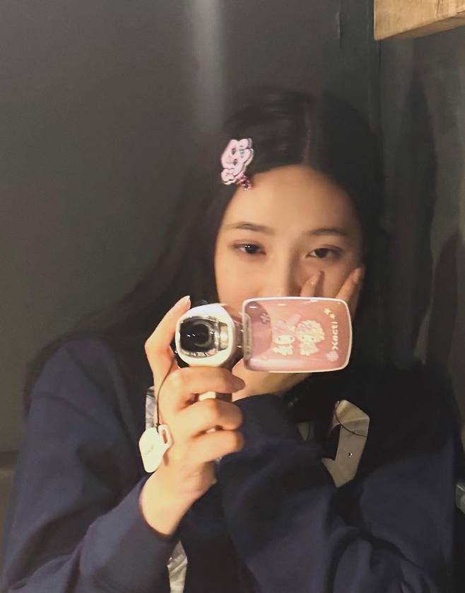 레드벨벳 조이 귀여움 1000 충전 꾸안꾸vs꾸꾸꾸 헤어핀 스타일링 뷰티는 내운명