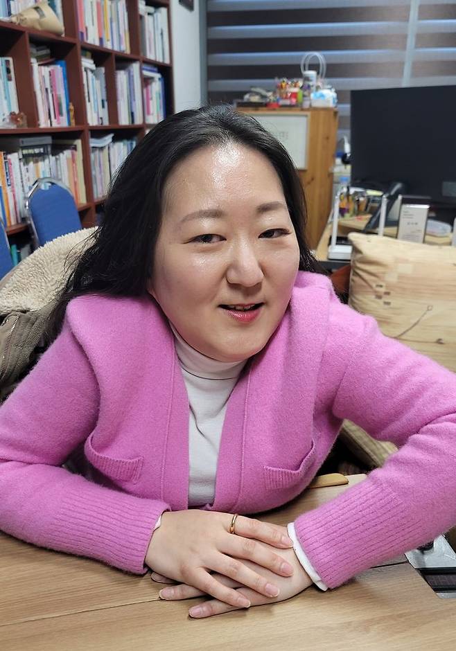 중증장애로 죽음 문턱까지 10년만에 박사취득 이진영씨 인터뷰