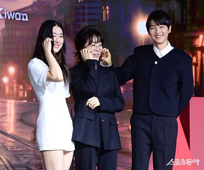 탈북민 송중기 미모 덕 봤다”힐링 영화 ‘로기완 종합 Da현장