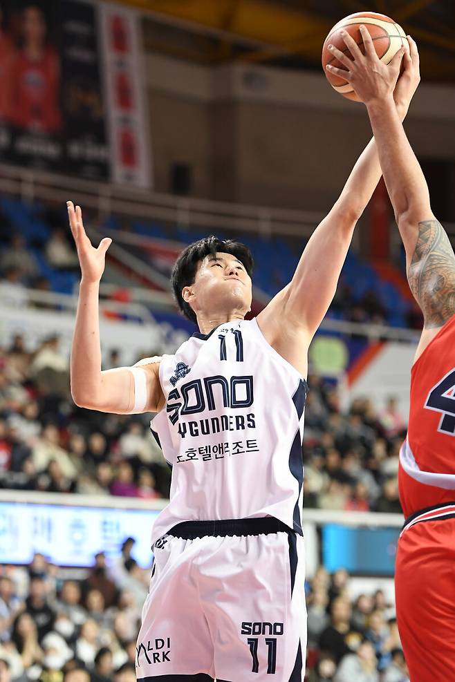 Bk 리뷰 이정현 김민욱 활약 소노 현대모비스에 짜릿한 역전승