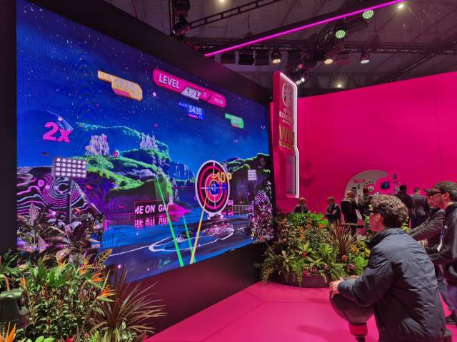 [MWC 2024] 촉·미·청각까지 몰입···‘비욘드폰’ XR 대전 활활