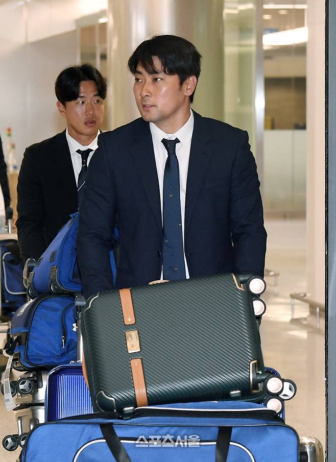 포토 오키나와 스프링캠프 마치고 귀국하는 삼성 임창민