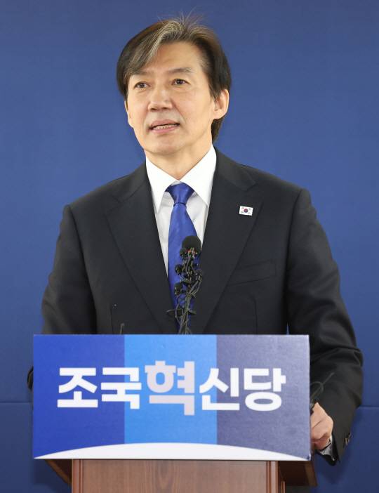 20대 조국혁신당 지지 0·비례대표 투표 의향 170대 이상보다 더 외면