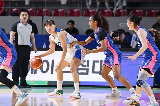 기록 ‘야투율 135 삼성생명 우리은행 Po 역대 한 쿼터 최소 12점