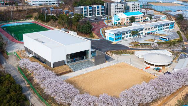 역경의 열매 애터미 회장 박한길 15 최고 시설 기독교 대안학교 ‘드리미 고등학교 설립