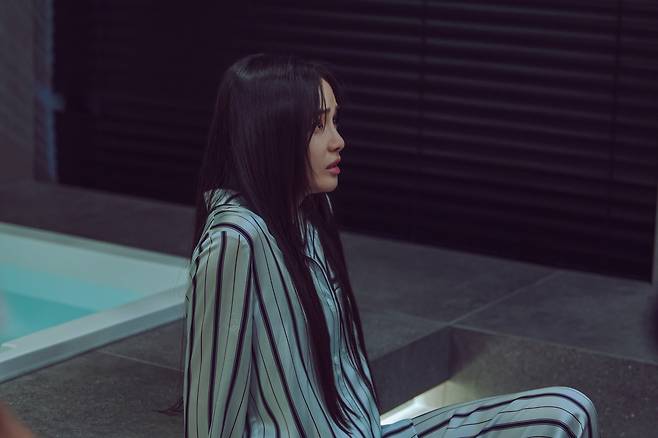결혼한지 하루만에 헤어질 위기에 처했다는 젊은 스타 부부 필더무비