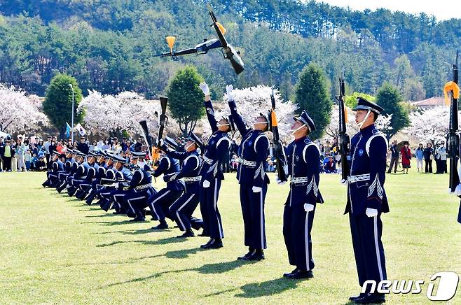 진주 공군교육사령부 벚꽃 관람 부대 개방30~31일