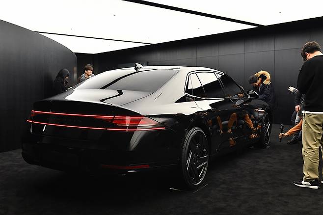 제네시스, ‘검은색’의 매력을 담아낸 ‘G90 블랙’ 공개