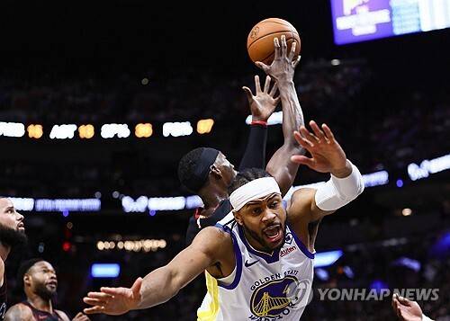 Nba 약속의 3쿼터 골든스테이트 마이애미 제압하며 연패 탈출 성공