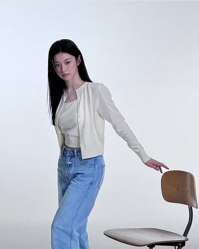 고윤정 디즈니 공주 실존시선을 뗄 수 없는 청순청순 원피스 청청패션 스타와 패션