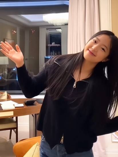 누가 꽃이야 탁구 요정 신유빈 봄 향기 솔솔 풍기는 일상