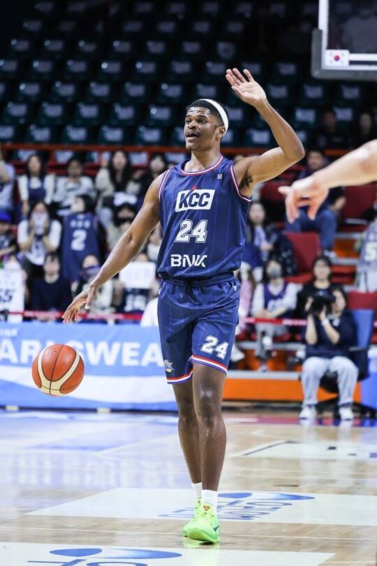 [KBL 6강 PO 리뷰] ‘2Q 40-18’ KCC, SK 제압 … DB와 4강에서 만난다