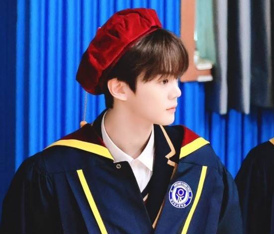 중학교 때 키가 183cm 너무 잘생겨 배우 아이돌로 캐스팅된 비주얼 연예인 스포엔 뉴세이