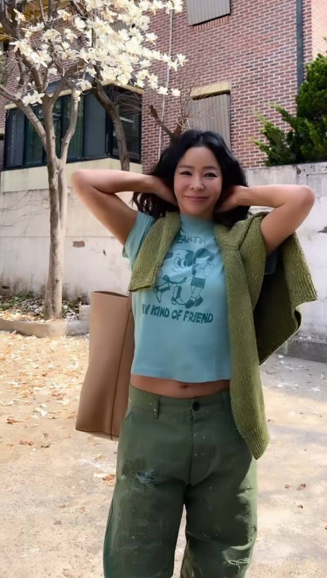 이혜영 남심저격 러블리섹시 웨이브 젤리펌으로 팜므파탈 매력 자랑 뷰티는 내운명