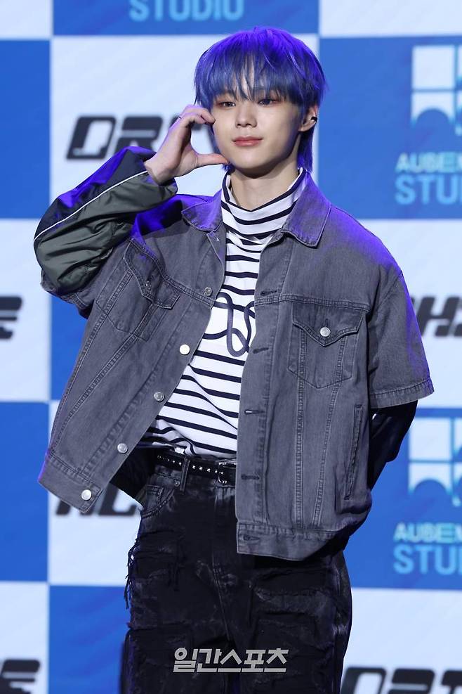 포토 엔카이브 주영 귀여운 볼하트