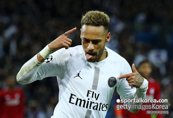 우리는 그가 누군지 몰라 넌 레전드가 아니야바르사 공식 계정에 등장한 네이마르에 분노한 Psg 팬들
