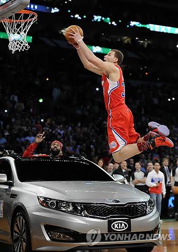 [NBA] ‘K5 뛰어넘어 덩크슛’ 그리핀, 정든 코트 떠난다···현역 은퇴 선언